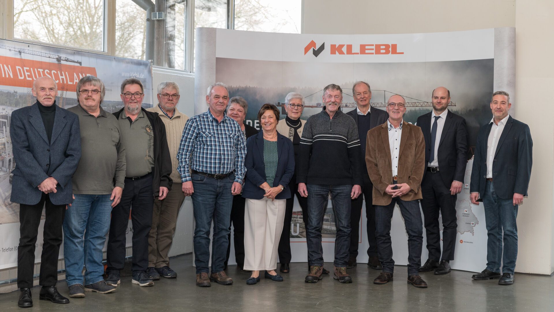 Neuerungen bei KLEBL Betriebsversammlung 2023 begrüß - Neumarkt TV